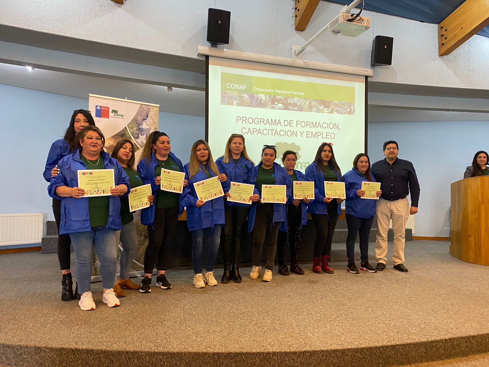 Conaf certificó a más de 90 maulinos a través del programa de formación ...