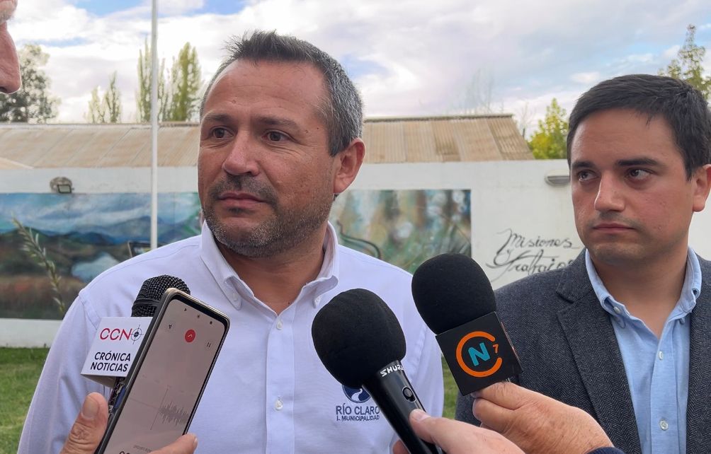 Alcalde de Río Claro recurre al Ex-Director regional de SERCOTEC Gerardo Castillo para brindar ...